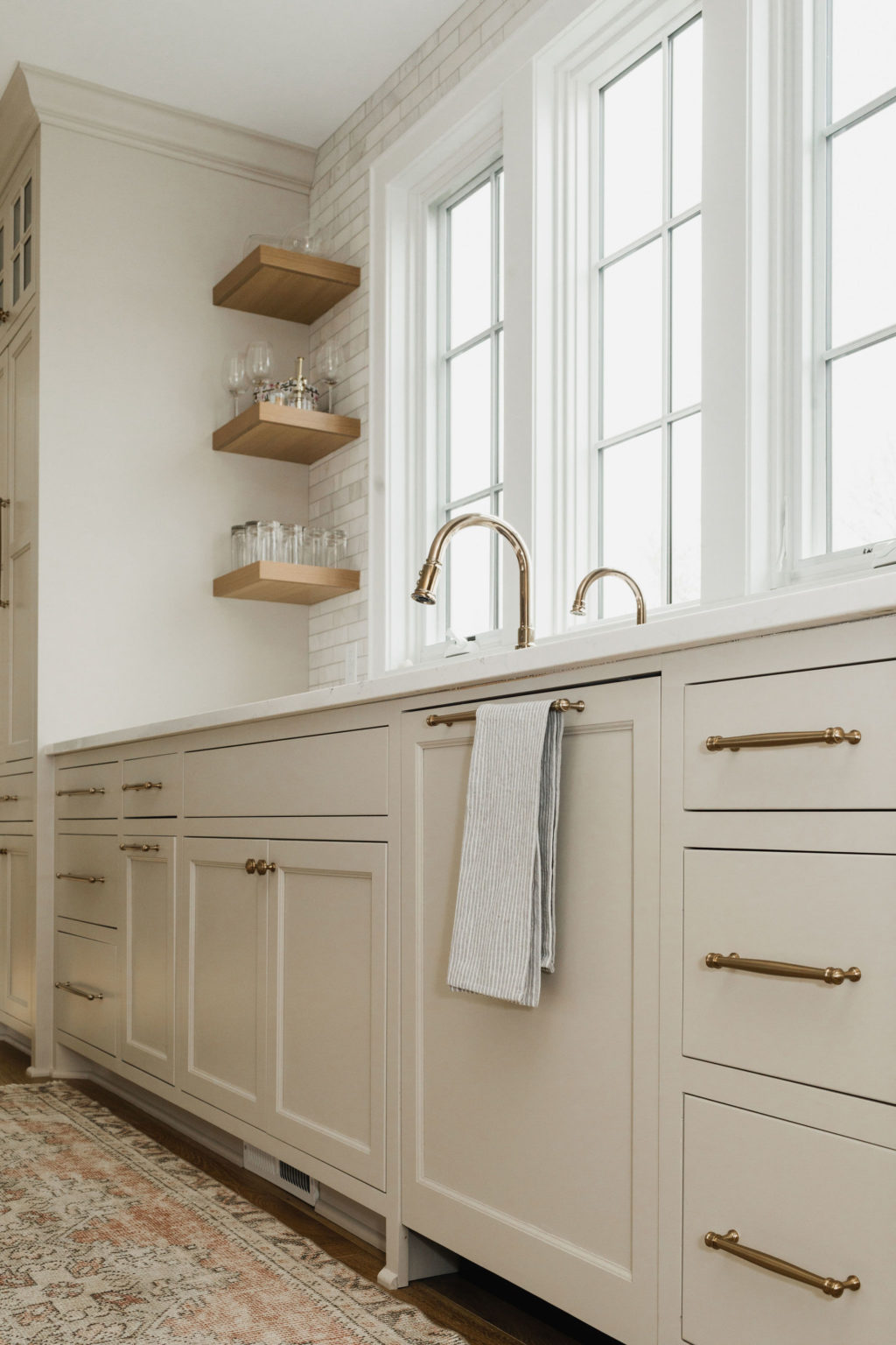 3 Things to Disguise in a Custom Kitchen | Alma Homes