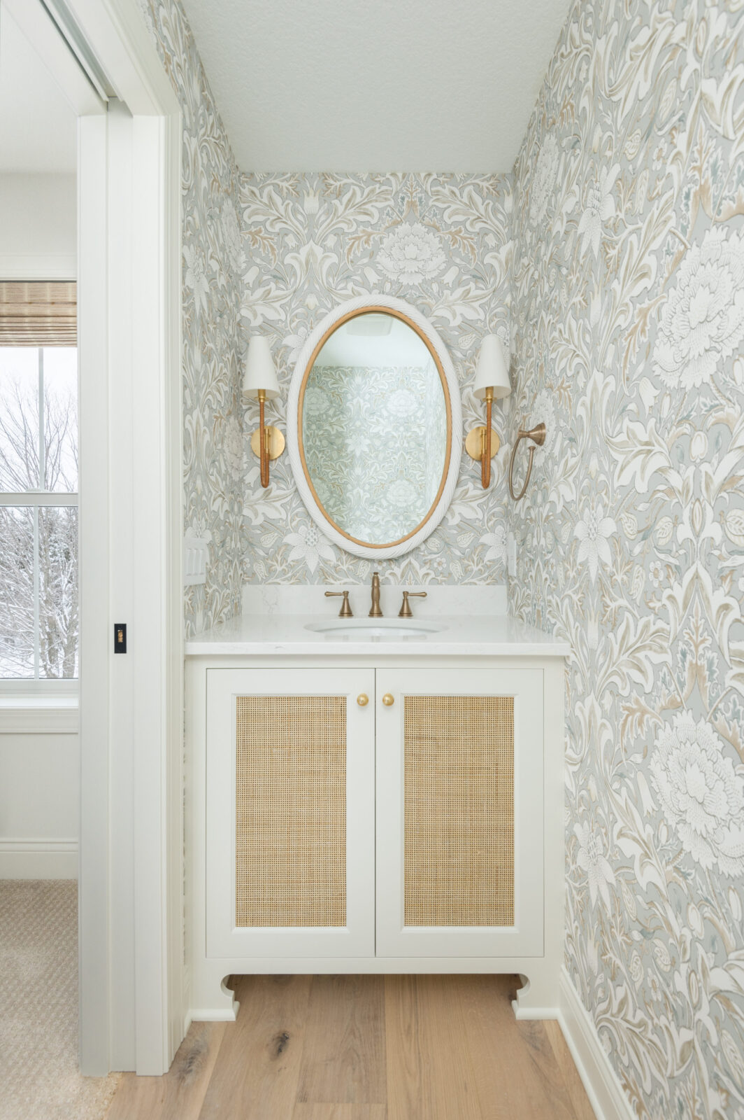 Top 10 Floral Wallpapers We Love | Alma Homes