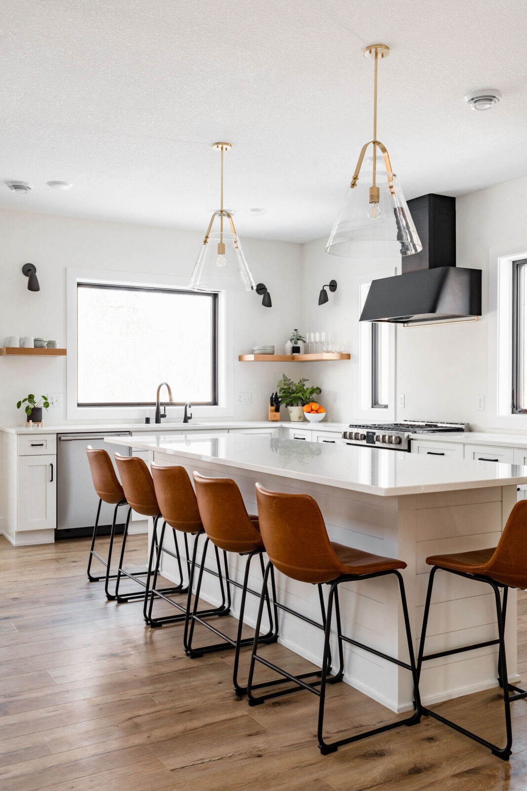 How to Mix and Match Metals the RIGHT Way | Alma Homes